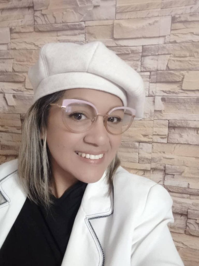 Doris Díaz, Diplomada en Psicopedagogía y adaptación curricular ...